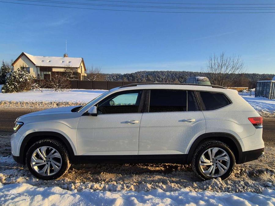 Balts Volkswagen Atlas 2021 Viļņa, ar dzinēja tilpumu 3.60 L un nobraukumu 117 tūkst. km par 21600 €, foto 4 vietnē AUTOMOTO.COM.LV