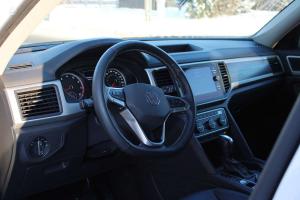 Balts Volkswagen Atlas 2021 Viļņa, ar dzinēja tilpumu 3.60 L un nobraukumu 117 tūkst. km par 21600 €, foto 19 vietnē AUTOMOTO.COM.LV