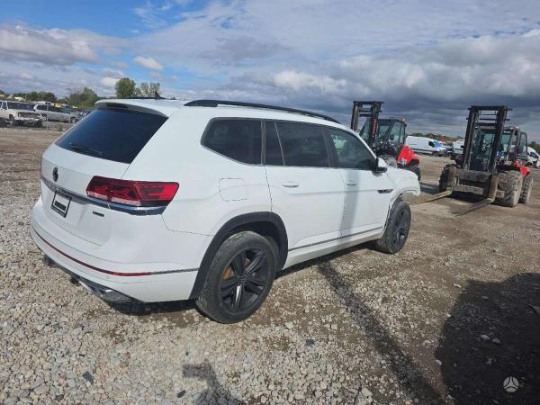 White Volkswagen Atlas 2021 in Ukmerge, with an engine capacity of 3.60 L and mileage of 135 thousand km for 15990 €, photo 1 on AUTOMOTO.COM.LV