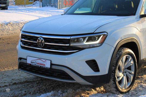 White Volkswagen Atlas 2021 in Vilnius, with an engine capacity of 3.60 L and mileage of 117 thousand km for 21600 €, photo 9 on AUTOMOTO.COM.LV