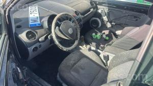Melns Volkswagen Beetle 2003 Rīga, ar dzinēja tilpumu 1.60 L un nobraukumu 0 tūkst. km par 2000 €, foto 4 vietnē AUTOMOTO.COM.LV