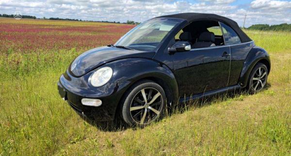 Black Volkswagen Beetle 2003 in Mazeikiai, with an engine capacity of 1.39 L and mileage of 270 thousand km for 2000 €, photo 6 on AUTOMOTO.COM.LV