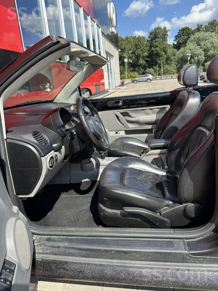 Black Volkswagen Beetle 2003 in Riga, with an engine capacity of 2.00 L and mileage of 205 thousand km for 2100 €, photo 15 on AUTOMOTO.COM.LV