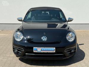 Black Volkswagen Beetle 2017 in Kaunas, with an engine capacity of 2.00 L and mileage of 71 thousand km for 22619 €, photo 5 on AUTOMOTO.COM.LV
