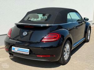 Black Volkswagen Beetle 2017 in Kaunas, with an engine capacity of 2.00 L and mileage of 71 thousand km for 22619 €, photo 7 on AUTOMOTO.COM.LV