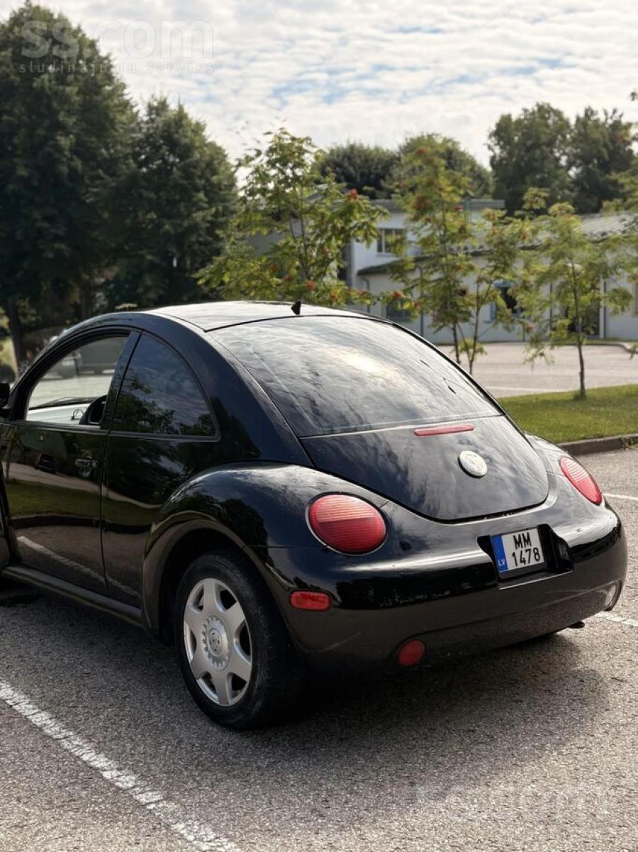 Black Volkswagen Beetle 1998 in Cesis, with an engine capacity of 2.00 L and mileage of 311 thousand km for 2100 €, photo 4 on AUTOMOTO.COM.LV