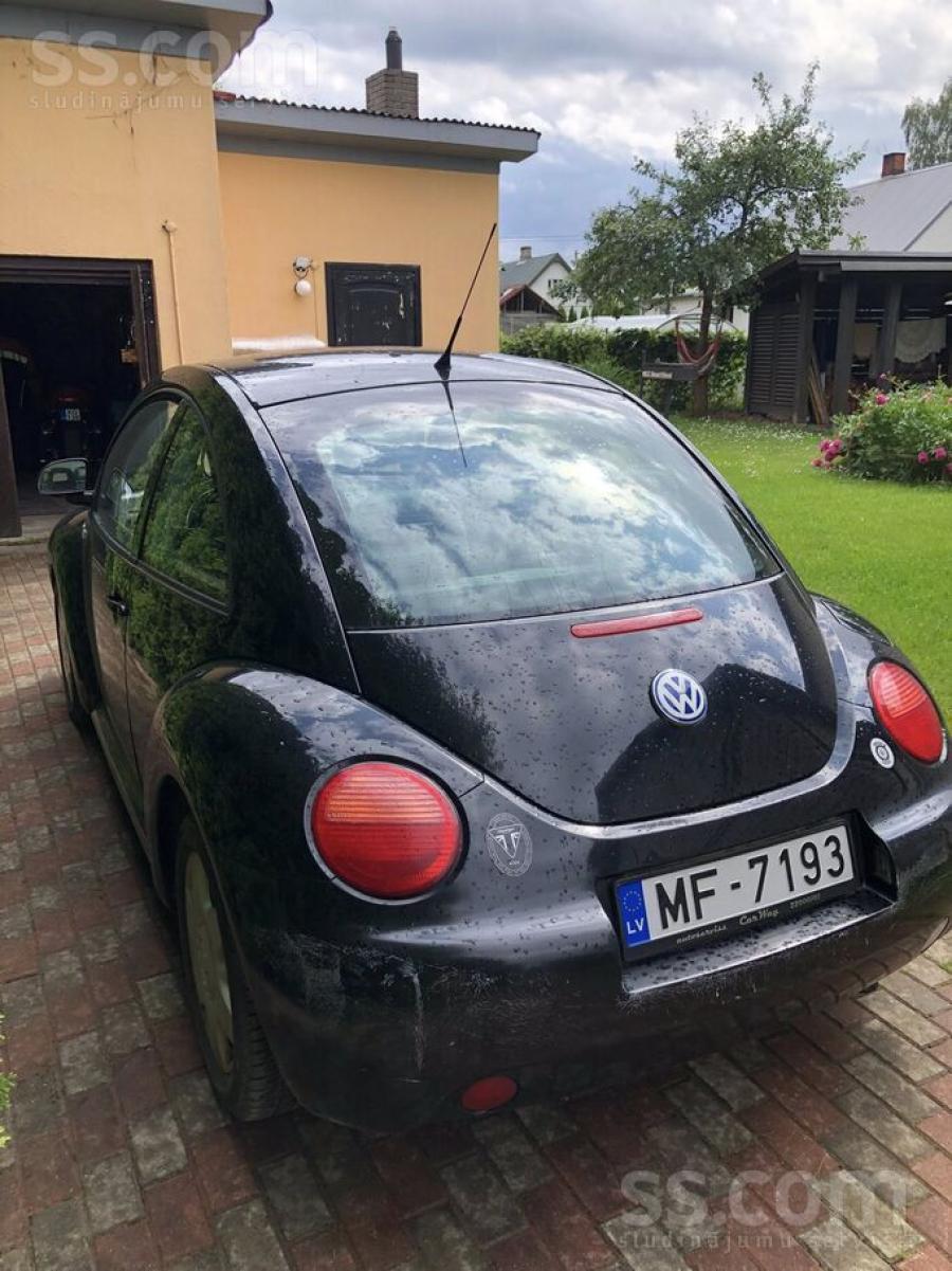 Melns Volkswagen Beetle 1999 Rīga, ar dzinēja tilpumu 2.00 L un nobraukumu 188 tūkst. km par 690 €, foto 2 vietnē AUTOMOTO.COM.LV
