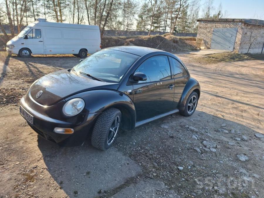 Black Volkswagen Beetle 2000 in Daugavpils, with an engine capacity of 2.00 L and mileage of 172 thousand km for 1900 €, photo 1 on AUTOMOTO.COM.LV