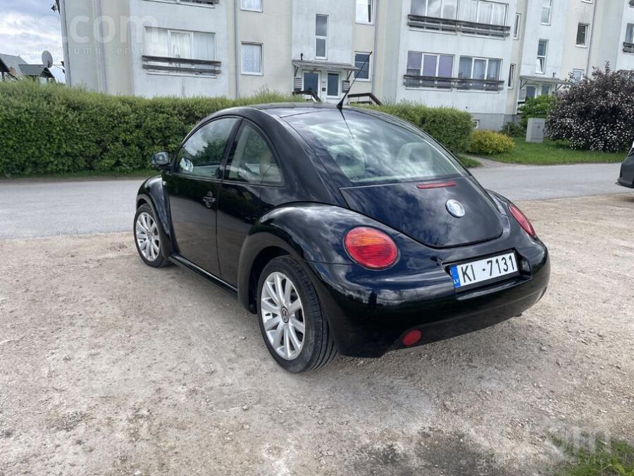 Melns Volkswagen Beetle 2000 Rīga, ar dzinēja tilpumu 2.00 L un nobraukumu 257 tūkst. km par 2200 €, foto 4 vietnē AUTOMOTO.COM.LV
