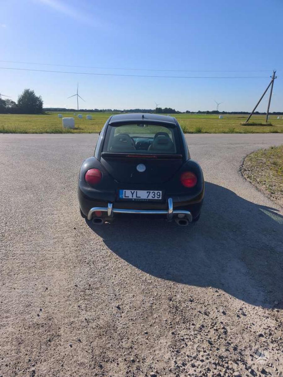 Black Volkswagen Beetle 2000 in Taurage, with an engine capacity of 1.98 L and mileage of 247 thousand km for 950 €, photo 7 on AUTOMOTO.COM.LV