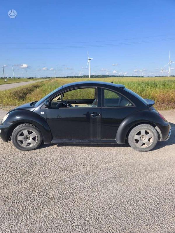 Black Volkswagen Beetle 2000 in Taurage, with an engine capacity of 1.98 L and mileage of 247 thousand km for 950 €, photo 8 on AUTOMOTO.COM.LV