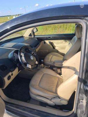 Black Volkswagen Beetle 2000 in Taurage, with an engine capacity of 1.98 L and mileage of 247 thousand km for 950 €, photo 10 on AUTOMOTO.COM.LV