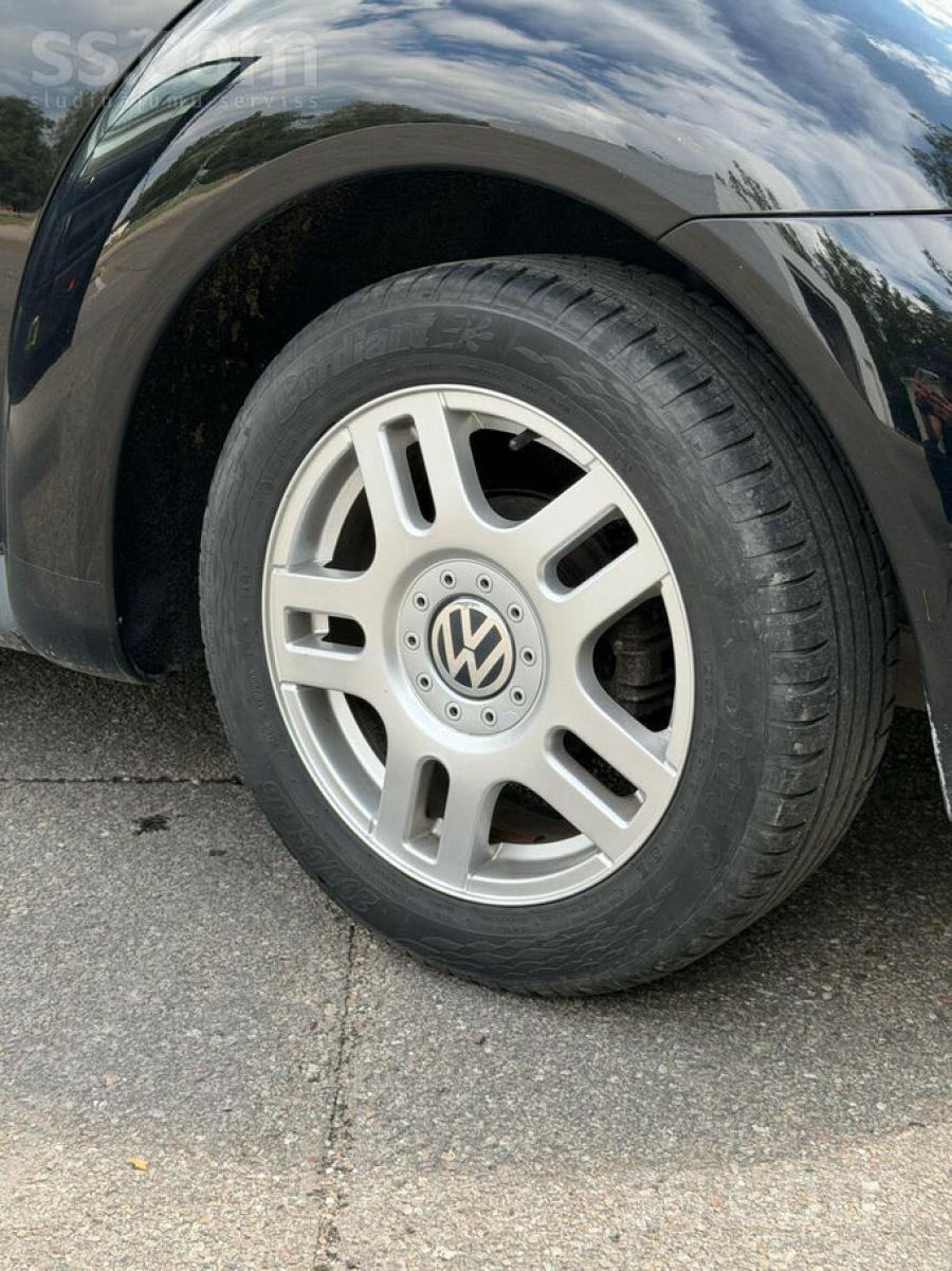 Melns Volkswagen Beetle 2003 Rīga, ar dzinēja tilpumu 1.90 L un nobraukumu 275 tūkst. km par 3200 €, foto 6 vietnē AUTOMOTO.COM.LV