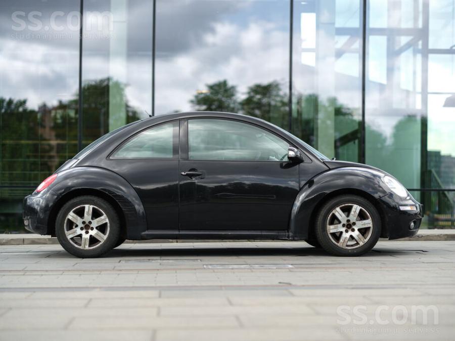 Melns Volkswagen Beetle 2007 Rīga, ar dzinēja tilpumu 1.60 L un nobraukumu 140 tūkst. km par 1000 €, foto 3 vietnē AUTOMOTO.COM.LV
