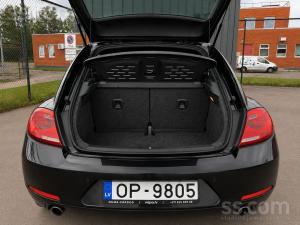 Black Volkswagen Beetle 2011 in Riga, with an engine capacity of 2.00 L and mileage of 215 thousand km for 7990 €, photo 11 on AUTOMOTO.COM.LV