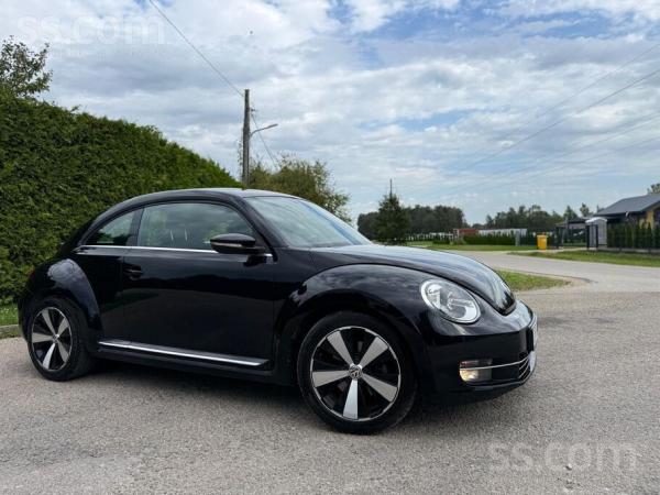 Melns Volkswagen Beetle 2011 Rīga, ar dzinēja tilpumu 2.00 L un nobraukumu 215 tūkst. km par 7900 €, foto 1 vietnē AUTOMOTO.COM.LV