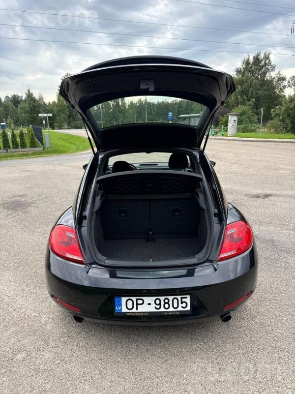 Melns Volkswagen Beetle 2011 Rīga, ar dzinēja tilpumu 2.00 L un nobraukumu 215 tūkst. km par 7900 €, foto 9 vietnē AUTOMOTO.COM.LV