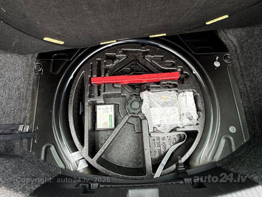 Black Volkswagen Beetle 2012 in Tartu, with an engine capacity of 1.40 L and mileage of 308 thousand km for 6699 €, photo 24 on AUTOMOTO.COM.LV