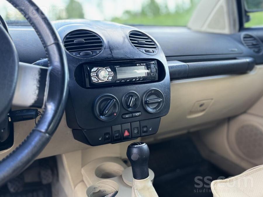 Black Volkswagen Beetle 1999 in Talsi, with an engine capacity of 2.00 L and mileage of 315 thousand km for 1400 €, photo 15 on AUTOMOTO.COM.LV