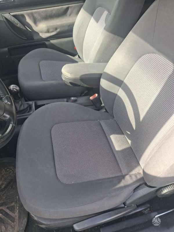 Melns Volkswagen Beetle 1999 Viļņa, ar dzinēja tilpumu 0.00 L un nobraukumu 382 tūkst. km par 1000 €, foto 8 vietnē AUTOMOTO.COM.LV