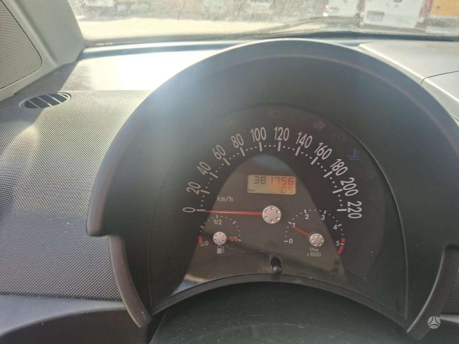 Melns Volkswagen Beetle 1999 Viļņa, ar dzinēja tilpumu 0.00 L un nobraukumu 382 tūkst. km par 1000 €, foto 11 vietnē AUTOMOTO.COM.LV