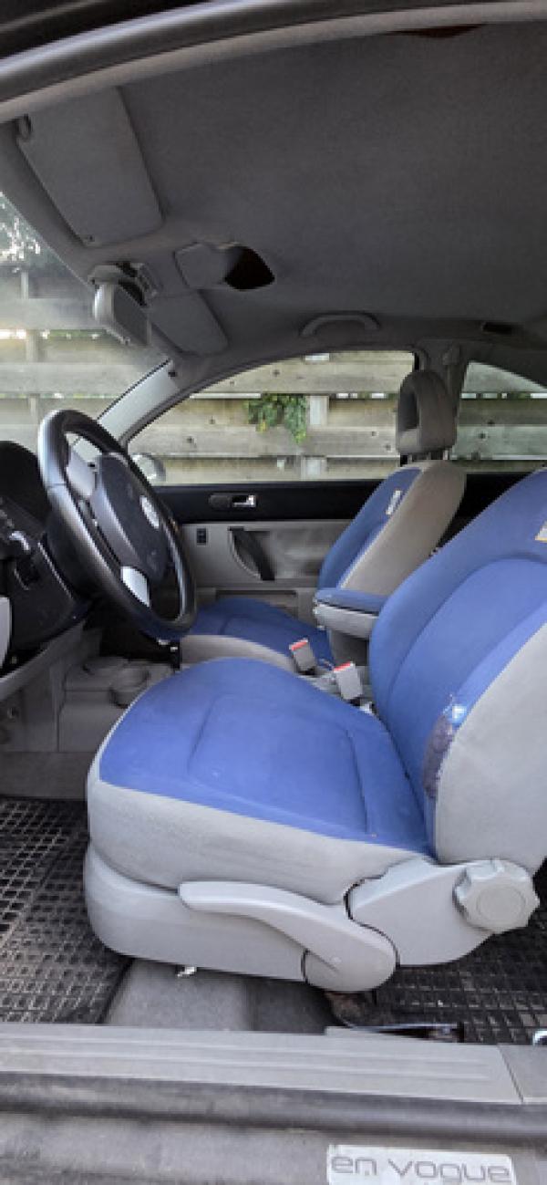 Melns Volkswagen Beetle 2000 Tallina, ar dzinēja tilpumu 0.00 L un nobraukumu 259 tūkst. km par 1000 €, foto 3 vietnē AUTOMOTO.COM.LV