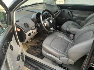 Melns Volkswagen Beetle 2000 Marijampole, ar dzinēja tilpumu 2.00 L un nobraukumu 291 tūkst. km par 850 €, foto 9 vietnē AUTOMOTO.COM.LV