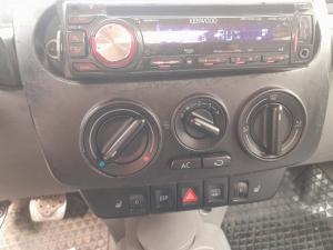 Melns Volkswagen Beetle 2000 Marijampole, ar dzinēja tilpumu 2.00 L un nobraukumu 291 tūkst. km par 850 €, foto 12 vietnē AUTOMOTO.COM.LV