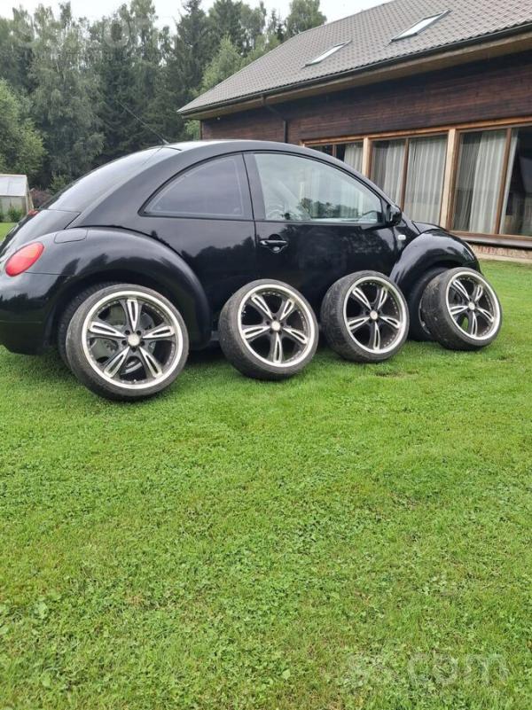 Black Volkswagen Beetle 2001 in Liepaja, with an engine capacity of 1.90 L and mileage of 320 thousand km for 1500 €, photo 3 on AUTOMOTO.COM.LV