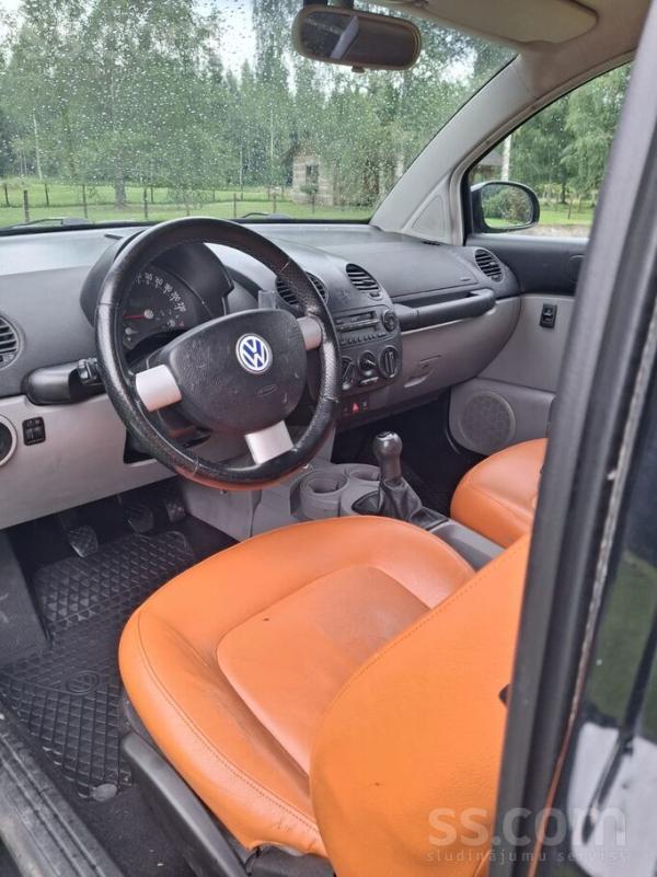 Black Volkswagen Beetle 2001 in Liepaja, with an engine capacity of 1.90 L and mileage of 320 thousand km for 1500 €, photo 8 on AUTOMOTO.COM.LV