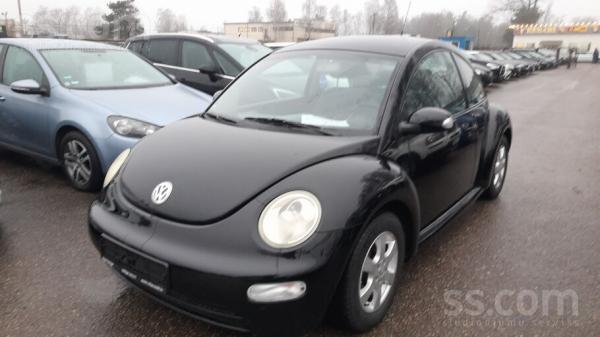 Black Volkswagen Beetle 2004 in Riga, with an engine capacity of 1.60 L and mileage of 190 thousand km for 3400 €, photo 4 on AUTOMOTO.COM.LV