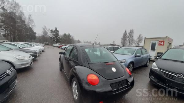 Black Volkswagen Beetle 2004 in Riga, with an engine capacity of 1.60 L and mileage of 190 thousand km for 3400 €, photo 10 on AUTOMOTO.COM.LV