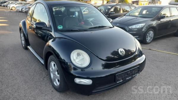 Black Volkswagen Beetle 2004 in Riga, with an engine capacity of 1.60 L and mileage of 190 thousand km for 3150 €, photo 2 on AUTOMOTO.COM.LV