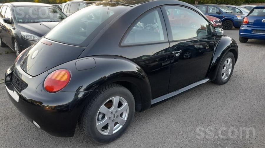 Melns Volkswagen Beetle 2004 Rīga, ar dzinēja tilpumu 1.60 L un nobraukumu 190 tūkst. km par 3150 €, foto 5 vietnē AUTOMOTO.COM.LV