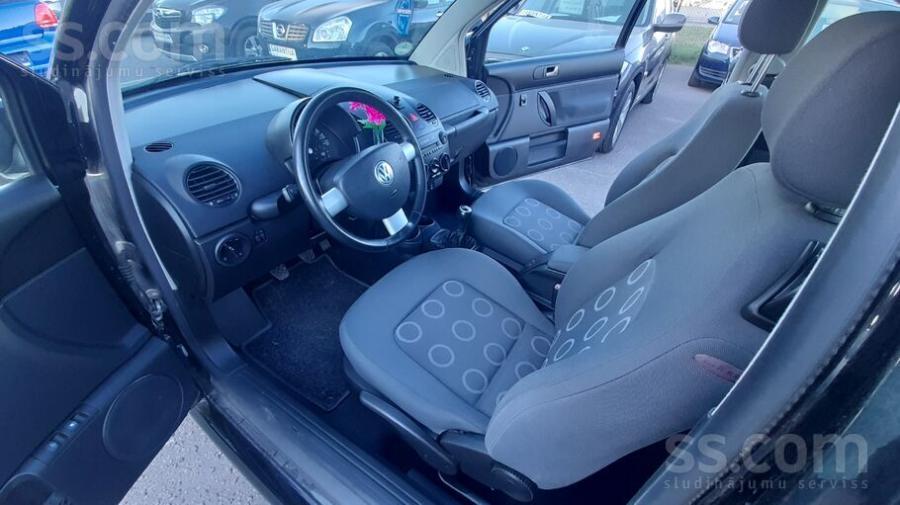 Melns Volkswagen Beetle 2004 Rīga, ar dzinēja tilpumu 1.60 L un nobraukumu 190 tūkst. km par 3150 €, foto 13 vietnē AUTOMOTO.COM.LV