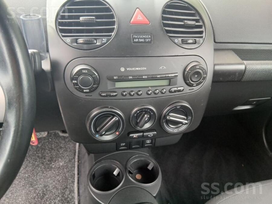 Melns Volkswagen Beetle 2004 Rīga, ar dzinēja tilpumu 1.60 L un nobraukumu 190 tūkst. km par 3150 €, foto 14 vietnē AUTOMOTO.COM.LV