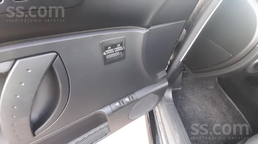 Melns Volkswagen Beetle 2004 Rīga, ar dzinēja tilpumu 1.60 L un nobraukumu 190 tūkst. km par 3150 €, foto 17 vietnē AUTOMOTO.COM.LV