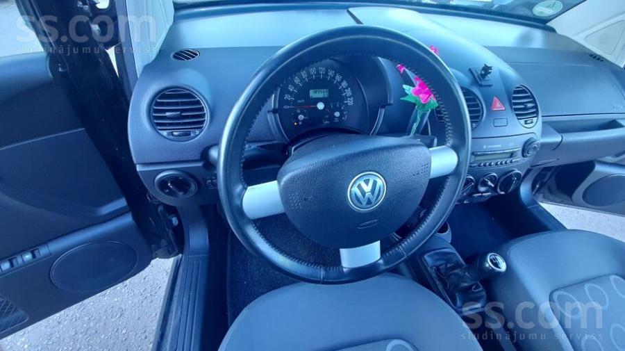 Melns Volkswagen Beetle 2004 Rīga, ar dzinēja tilpumu 1.60 L un nobraukumu 190 tūkst. km par 3150 €, foto 19 vietnē AUTOMOTO.COM.LV