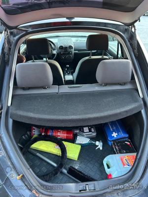Melns Volkswagen Beetle 2005 Tallina, ar dzinēja tilpumu 1.90 L un nobraukumu 276 tūkst. km par 2500 €, foto 13 vietnē AUTOMOTO.COM.LV