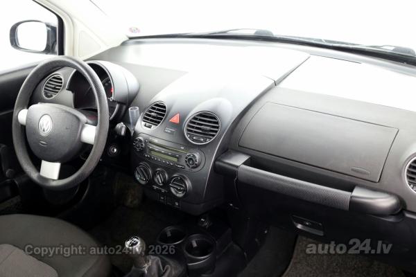Melns Volkswagen Beetle 2009 Tallina, ar dzinēja tilpumu 1.60 L un nobraukumu 197 tūkst. km par 1799 €, foto 5 vietnē AUTOMOTO.COM.LV