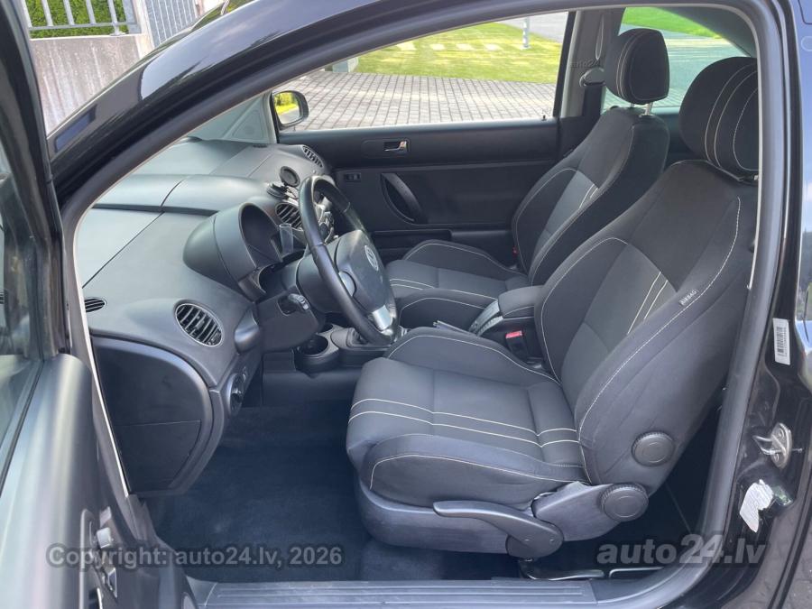 Black Volkswagen Beetle 2009 in Viljandi, with an engine capacity of 1.90 L and mileage of 222 thousand km for 3990 €, photo 6 on AUTOMOTO.COM.LV