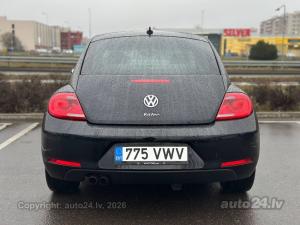 Melns Volkswagen Beetle 2012 Tallina, ar dzinēja tilpumu 2.00 L un nobraukumu 215 tūkst. km par 6999 €, foto 26 vietnē AUTOMOTO.COM.LV