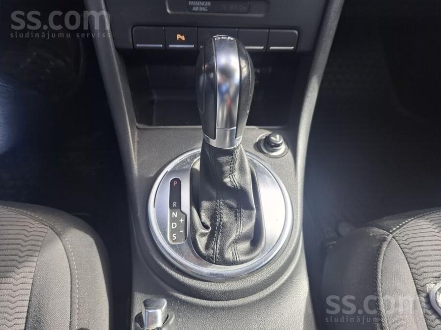 Melns Volkswagen Beetle 2012 Talsi, ar dzinēja tilpumu 1.20 L un nobraukumu 189 tūkst. km par 6900 €, foto 21 vietnē AUTOMOTO.COM.LV