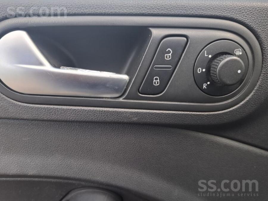 Melns Volkswagen Beetle 2012 Talsi, ar dzinēja tilpumu 1.20 L un nobraukumu 189 tūkst. km par 6900 €, foto 22 vietnē AUTOMOTO.COM.LV