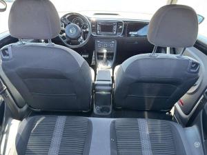 Black Volkswagen Beetle 2012 in Vilnius, with an engine capacity of 1.98 L and mileage of 210 thousand km for 6450 €, photo 22 on AUTOMOTO.COM.LV