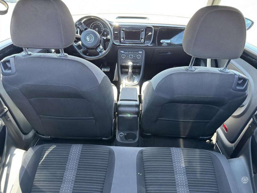 Black Volkswagen Beetle 2012 in Vilnius, with an engine capacity of 1.98 L and mileage of 210 thousand km for 6450 €, photo 22 on AUTOMOTO.COM.LV