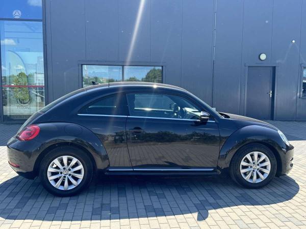 Volkswagen Beetle 2012 Šauļi vietnē Melns Volkswagen Beetle 2012 Šauļi, ar dzinēja tilpumu 1.60 L un nobraukumu 245 tūkst. km par 4699 €, foto 8 vietnē AUTOMOTO.COM.LV