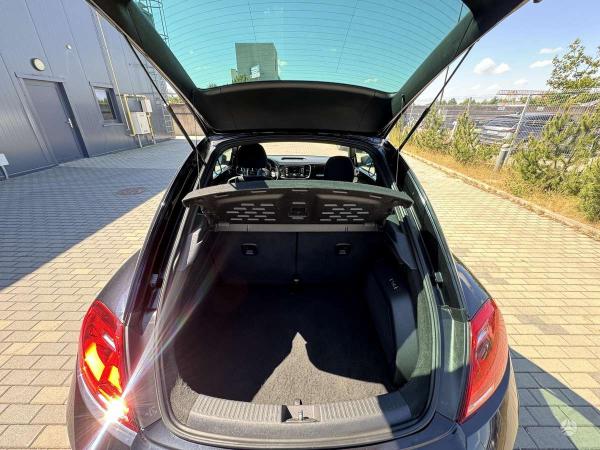 Volkswagen Beetle 2012 Šauļi vietnē Melns Volkswagen Beetle 2012 Šauļi, ar dzinēja tilpumu 1.60 L un nobraukumu 245 tūkst. km par 4699 €, foto 10 vietnē AUTOMOTO.COM.LV
