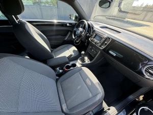 Melns Volkswagen Beetle 2012 Šauļi, ar dzinēja tilpumu 1.60 L un nobraukumu 245 tūkst. km par 4699 €, foto 12 vietnē AUTOMOTO.COM.LV