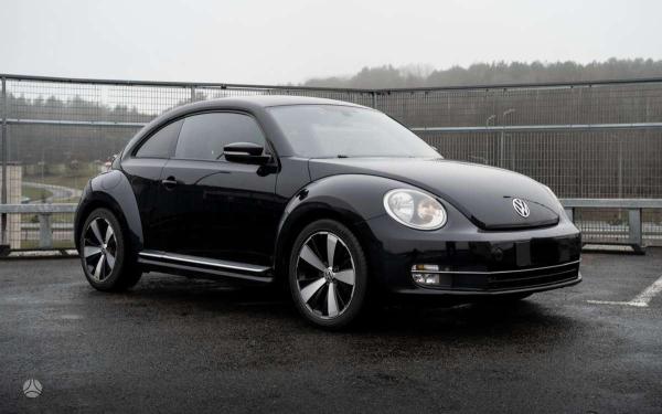 Melns Volkswagen Beetle 2013 Viļņa, ar dzinēja tilpumu 1.98 L un nobraukumu 208 tūkst. km par 5880 €, foto 1 vietnē AUTOMOTO.COM.LV